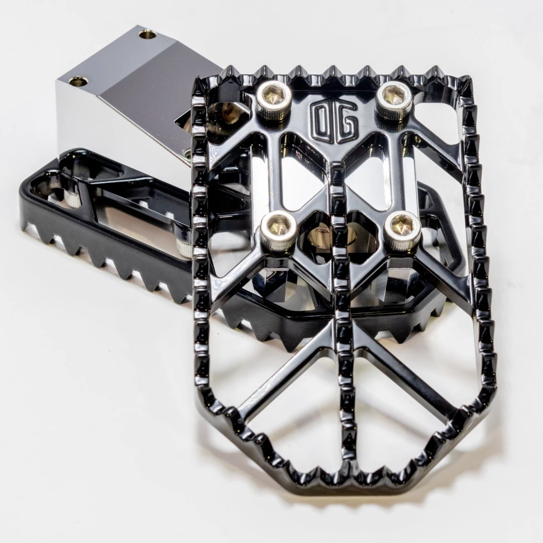 Moto X Foot Pegs 2018+ M8 Softail, Rear, Chrome Fixture Block with ...